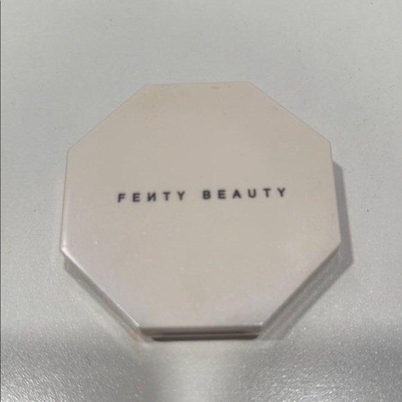 Fenty Beauty | Makeup | Fenty Beauty Cream Highlighter Sleek Compact ...